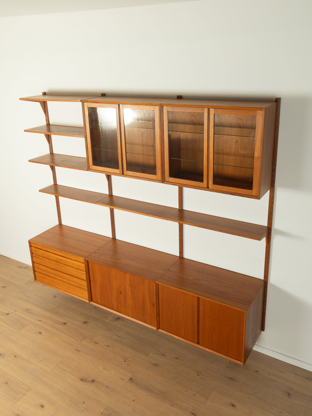 1960s Wall unit, Poul Cadovius – MCF Select